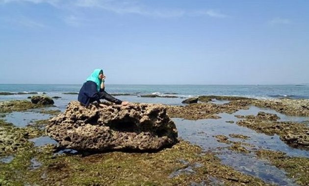 10 Foto Pantai Rancabuaya Garut, Harga Tiket Masuk Jalur Menuju Lokasi ...