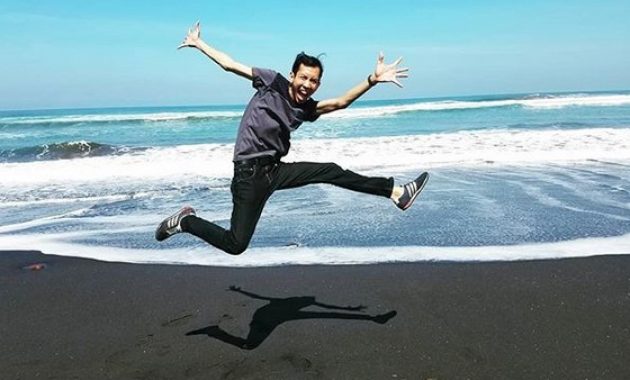 10 Foto Pantai Rancabuaya Garut, Harga Tiket Masuk Jalur Menuju Lokasi ...